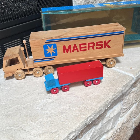 Handmade | Other | Maersk Taiwanhipoki Mini Container Truck | Poshmark